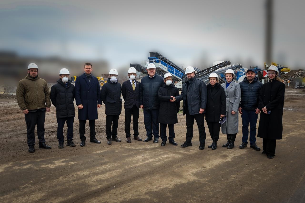 Посол Японії та представники JICA ознайомилися з відбудовою Бородянки та підтримкою екопроєктів ...